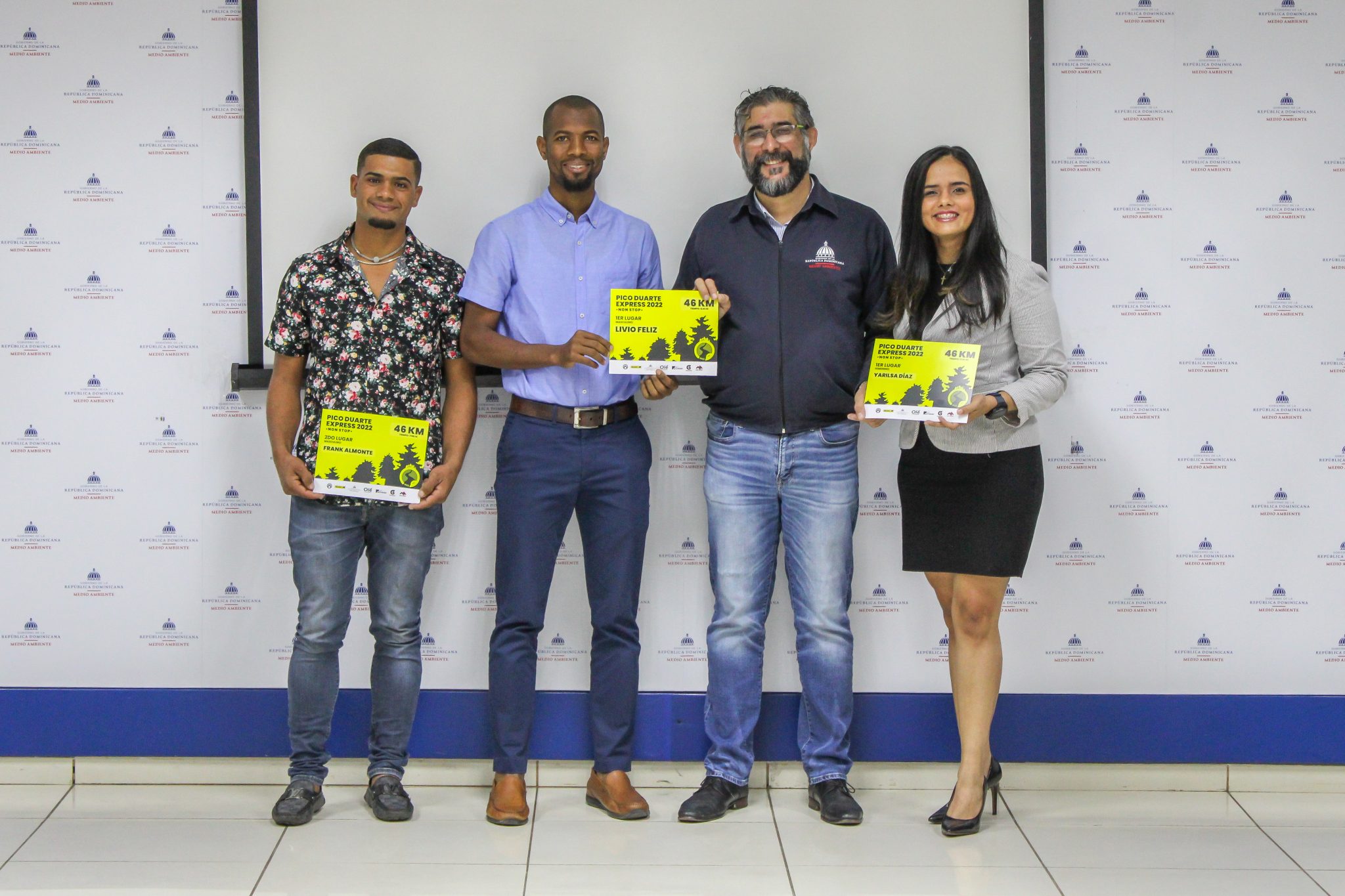 Medio Ambiente entrega premios ganadores carrera de montaña Pico Duarte ...